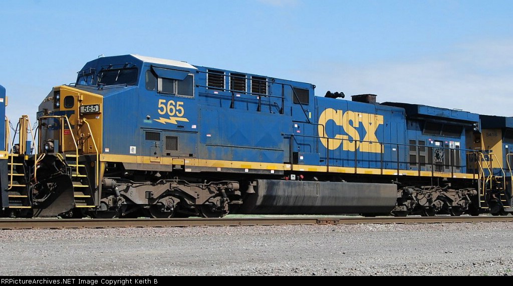 CSX 565